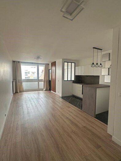 Appartement à louer - Grange Aux Belles-Terrage, Paris ème arrondissement - 2 pièces - 1 chambre