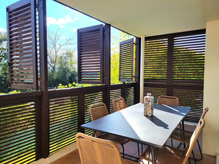 Appartement à vendre - Saint-Pierre-dIrube - 4 pièces - 3 chambres