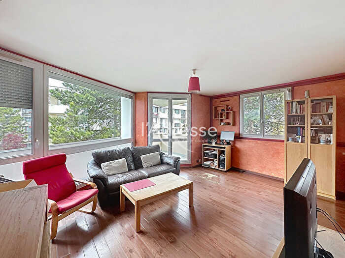 Chelles, Centre-ville, Gare, Abbesses - Appartement 5 pièces à vendre