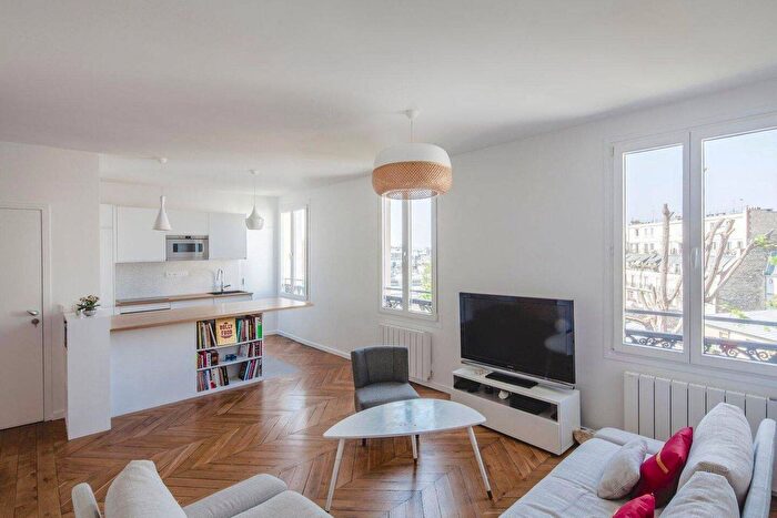Appartement à louer - Clichy-Trinité, Paris ème arrondissement - 2 pièces - 1 chambre