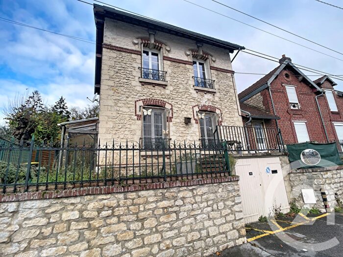 Maison à vendre - Crépy-en-Valois, Malraux - 4 pièces - 3 chambres