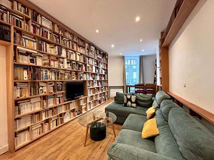 Appartement à louer - Bordeaux - 2 pièces - 1 chambre