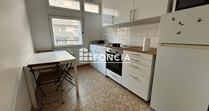 Appartement à vendre - Quartiers Nord-Ouest, Villejean - 4 pièces - 4 chambres