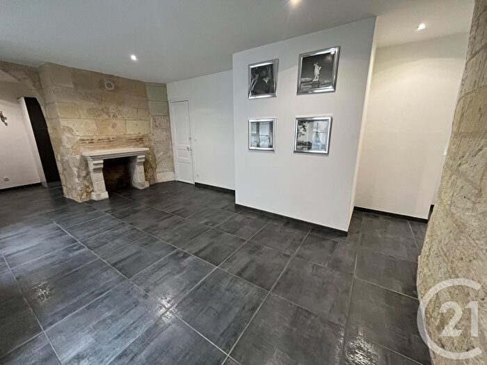 Appartement à louer - Tours, Paul Bert - 3 pièces - 2 chambres