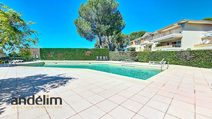 Appartement à vendre - Saint-Raphaël, Valescure, Vaulongue - 3 pièces - 2 chambres