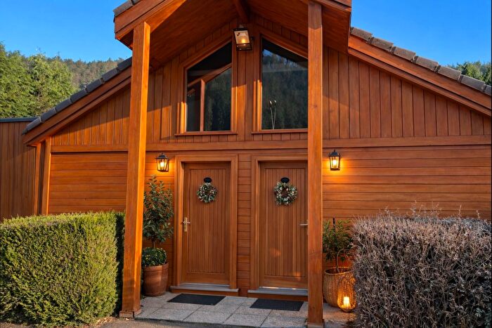 Maison à vendre - Gérardmer - 6 pièces - 4 chambres