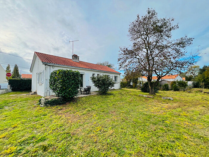 Maison à vendre - Commequiers - 6 pièces - 5 chambres