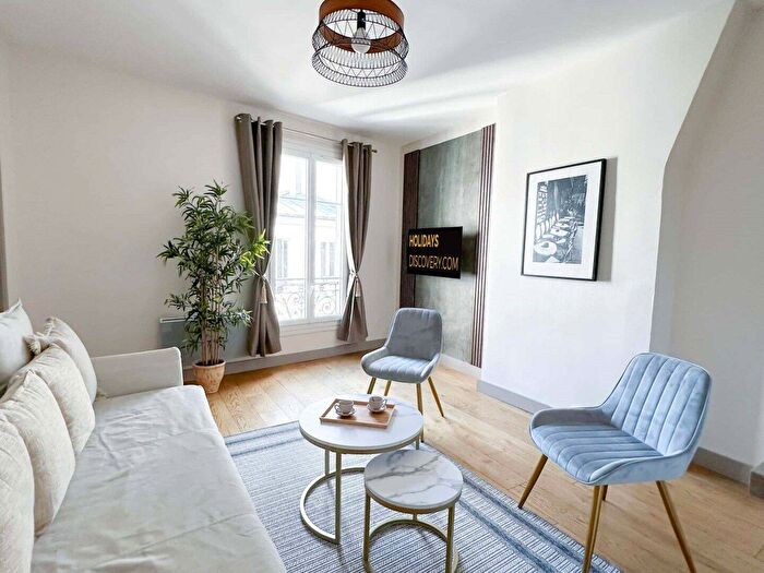 Appartement à louer - Buttes Chaumont, Paris ème arrondissement - 2 pièces - 1 chambre