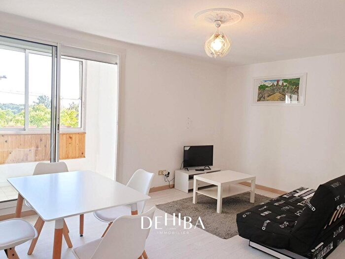 Appartement à louer - Jas de Bouffan, Aix-en-Provence - 1 pièce