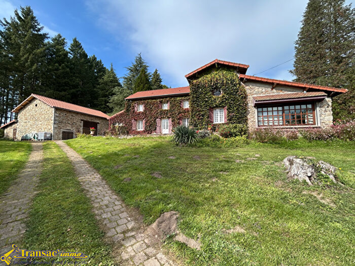 Maison à vendre - Châteldon - 6 pièces - 4 chambres