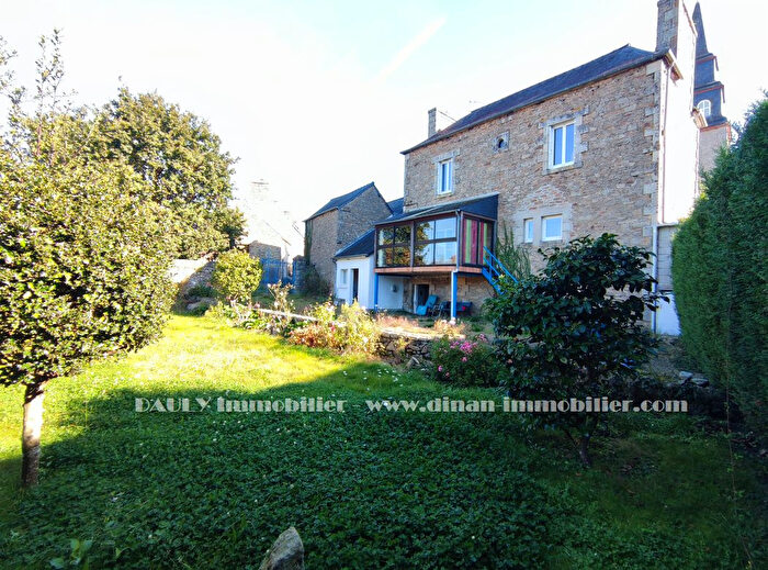 Maison 5 pièces à vendre à Vildé-Guingalan