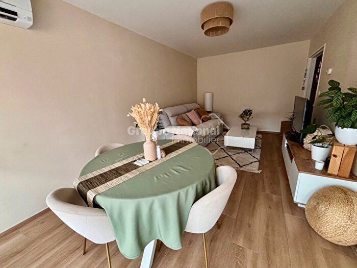 Appartement à louer - Les Pennes-Mirabeau, Le Repos, Font Blanche - 2 pièces - 1 chambre