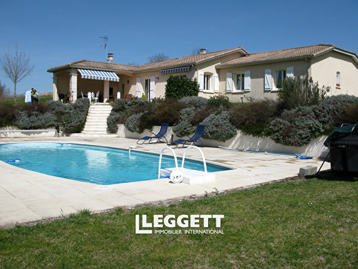 Maison 4 pièces à Saint-Victor, à vendre