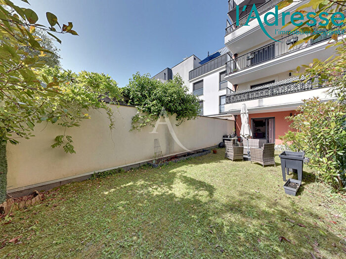 Appartement 3 pièces à Noisy-le-Grand, Centre-ville, à vendre