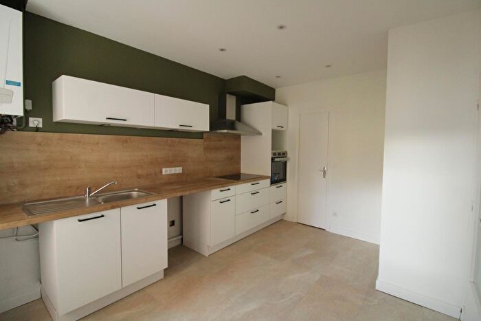 Appartement à louer - Le Puy-en-Velay, Centre-ville - 4 pièces - 3 chambres