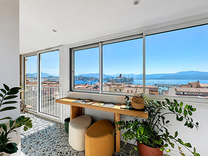 Appartement 3 pièces à Ajaccio, Citadelle, à vendre