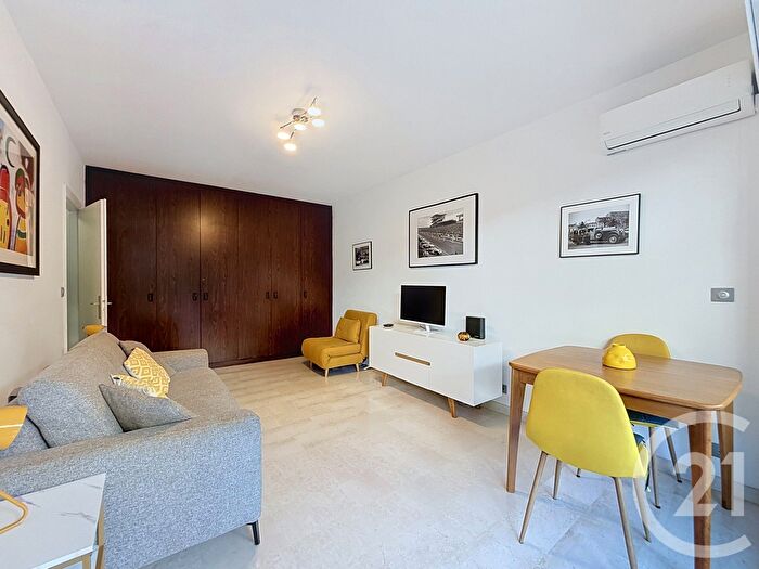 Appartement 1 pièce à louer - Cannes, Centre-ville