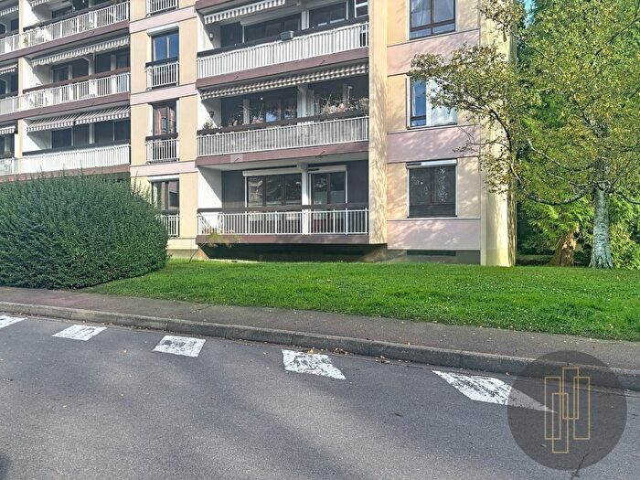Appartement à vendre - Villefranche-sur-Saône, Nord Est - 6 pièces - 5 chambres