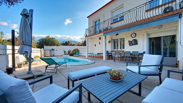 Maison à vendre - Saint-André - 6 pièces - 4 chambres