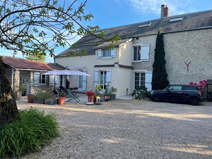 Rambouillet - Maison 8 pièces à vendre
