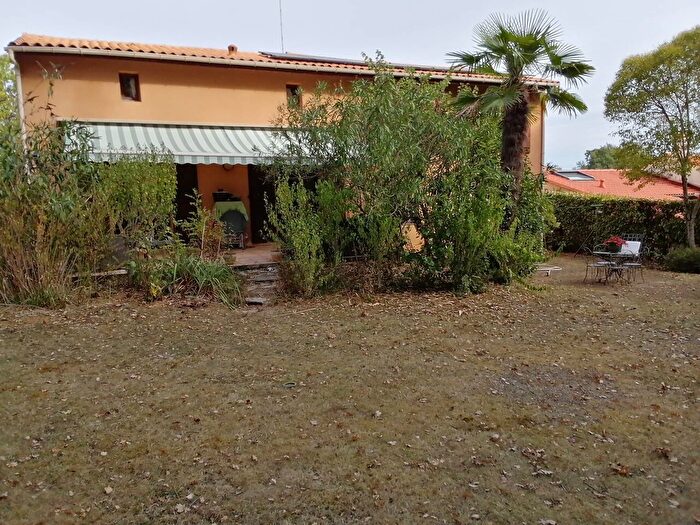 Maisons à vendre et appartements à louer - 1