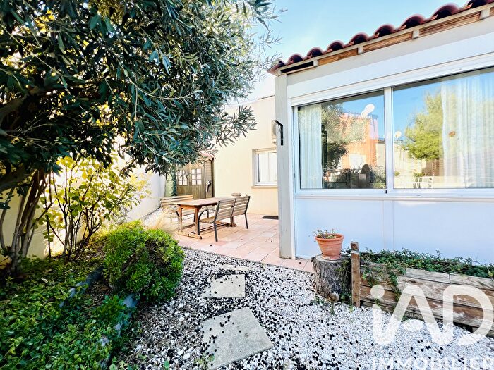 Appartement à vendre - Fleury, Saint-Pierre, Les Cabanes - 3 pièces - 2 chambres