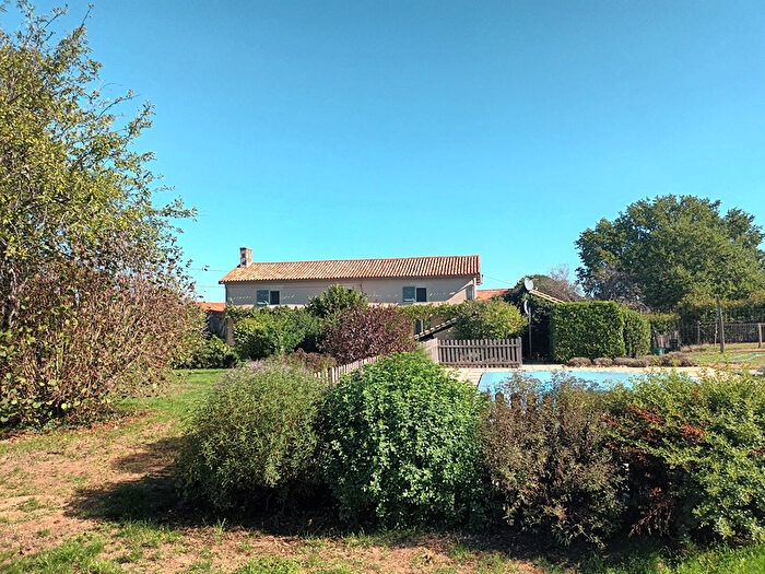 Maison 5 pièces à vendre à Saint-Romain