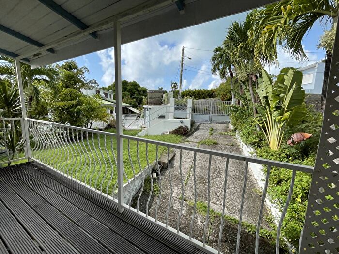 Appartement à louer - Le Gosier - 1 pièce