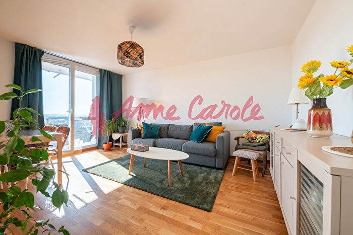 Appartement à vendre - Joinville-le-Pont, Europe - 3 pièces - 2 chambres