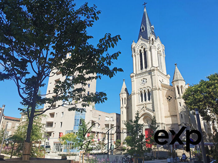 Oullins, Saulaie, Clavière : Appartement 4 pièces à vendre