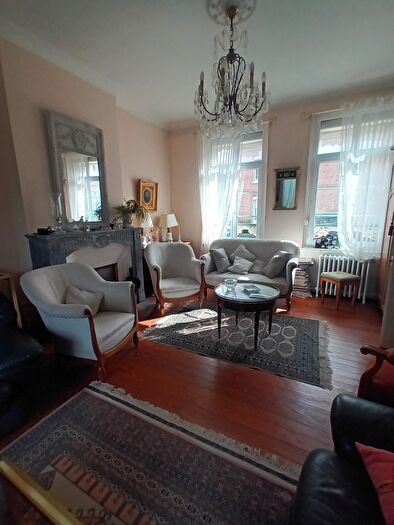 Maison à vendre - Oisemont - 9 pièces - 5 chambres