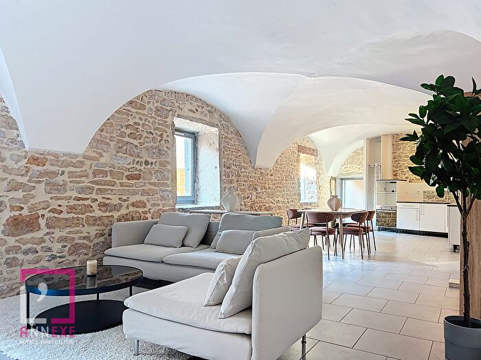 Appartement à vendre - Neuville-sur-Saône - 4 pièces - 2 chambres