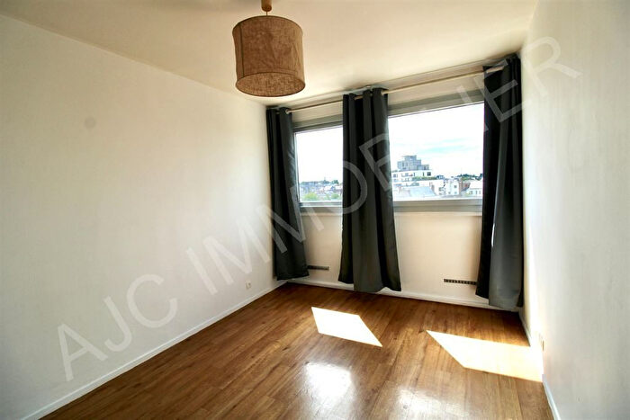 Appartement à louer - Tours, Saint-Symphorien - 1 pièce