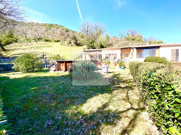 Maison à vendre - Rochemaure - 7 pièces - 4 chambres