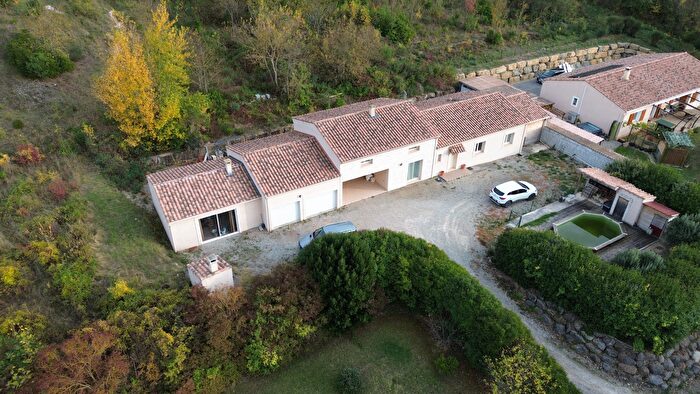 Maison à vendre - Pieusse - 4 pièces - 3 chambres