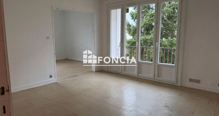 Appartement à vendre - Gien, Centre-ville - 4 pièces - 2 chambres