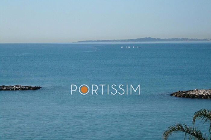 Appartement à vendre - Saint-Laurent-du-Var, Bord de Mer, Port de Plaisance - 3 pièces - 2 chambres