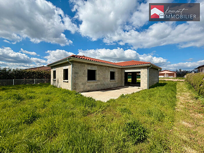 Maison à vendre - Boz - 4 pièces - 3 chambres