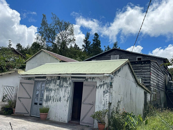 Maison à vendre - Le Tampon, Bois Court, Piton Hyacinthe - 10 pièces - 7 chambres