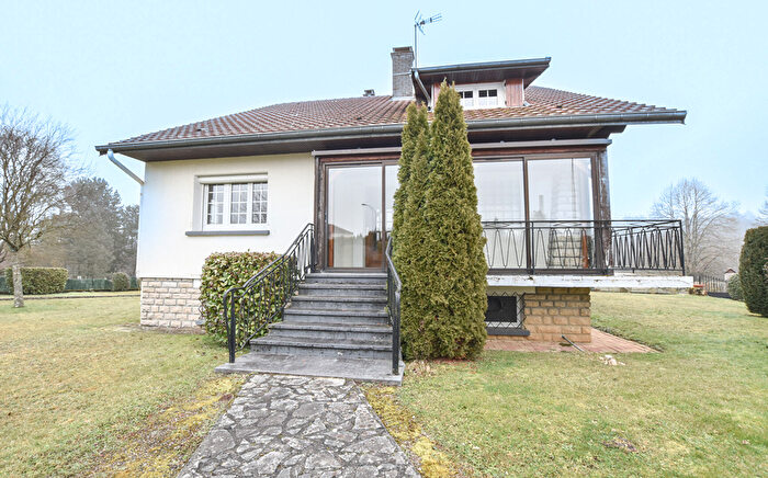 Maison à vendre - Rioz - 8 pièces - 5 chambres