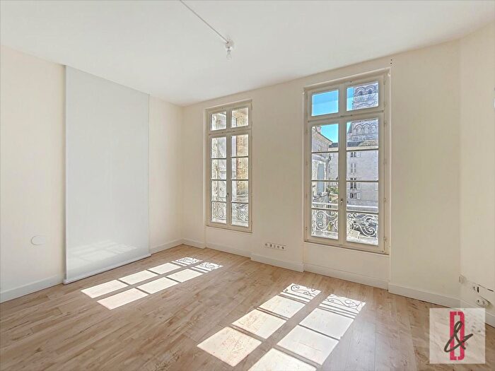 Angoulême, Saint-Ausone, Saint-Martin : Appartement 2 pièces à louer