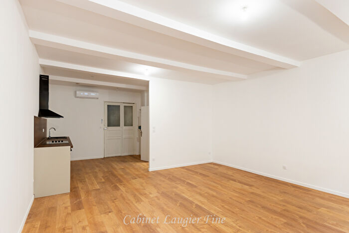 Maisons à vendre et appartements à louer - 1