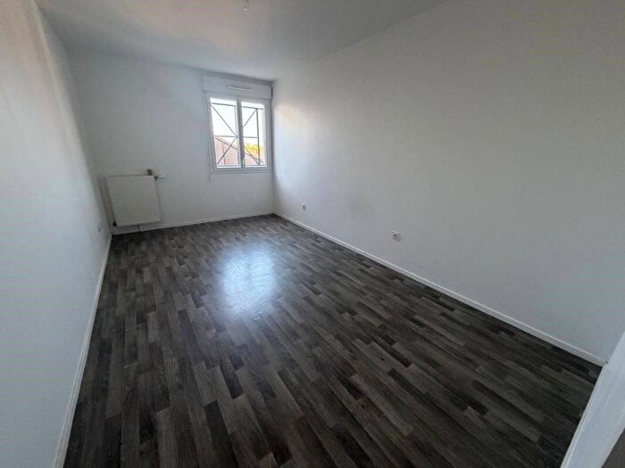 Villeneuve Clairiere, Rambouillet : Appartement 4 pièces à louer