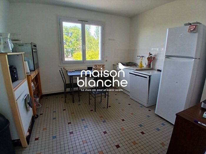 Les Loges, Parthenay : Appartement 3 pièces à louer