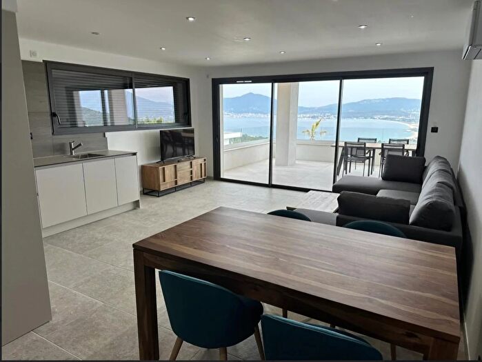 Appartement à vendre - Grosseto-Prugna - 3 pièces - 2 chambres