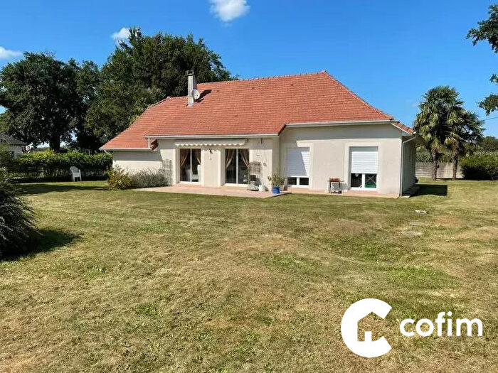 Maison à louer - Buros - 4 pièces - 3 chambres