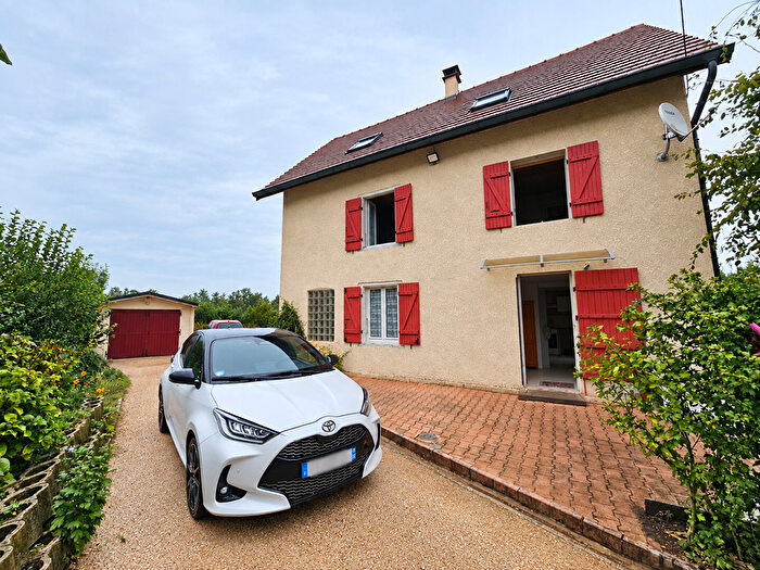 Maison 4 pièces à vendre à Pressins