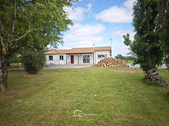 Chey : Maison 4 pièces à louer