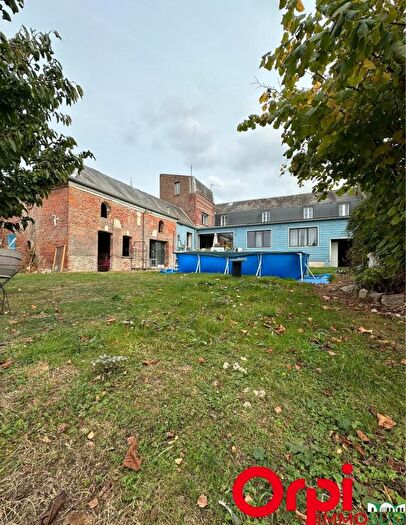 Maison à vendre - Ailly-sur-Noye - 9 pièces - 7 chambres