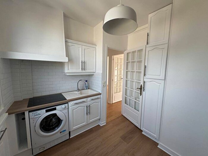 Appartement à louer - Adamville, Saint-Maur-des-Fossés - 2 pièces - 1 chambre